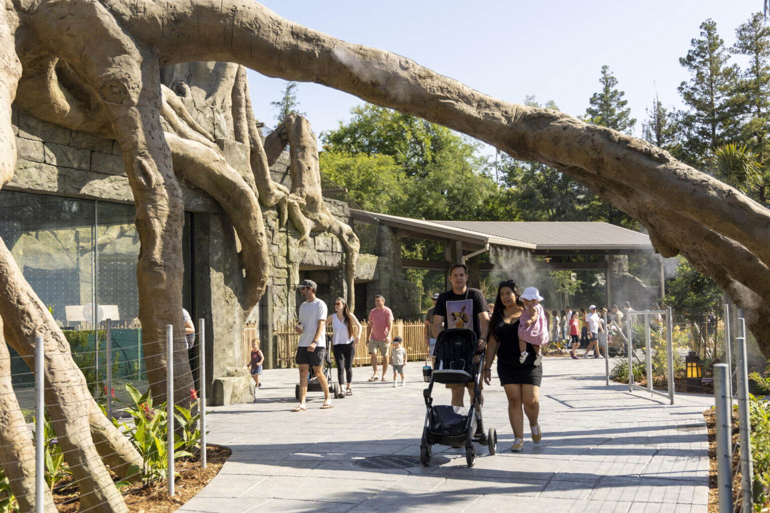 Fresno Chaffee Zoo Wins Two Prestigious Awards From The Association of Zoos and Aquariums ...